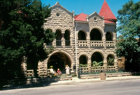 15 Best & Fun Things To Do In Kerrville TX - VastTourist